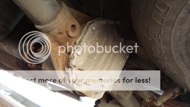 Full Oil service on a 2007 Nissan Navara D40 2.5 4x4 manual | Nissan ...